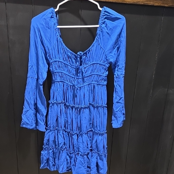 Chelsea & Violet | Dresses | Chelsea Violet Vibrant Blue Long Sleeve ...